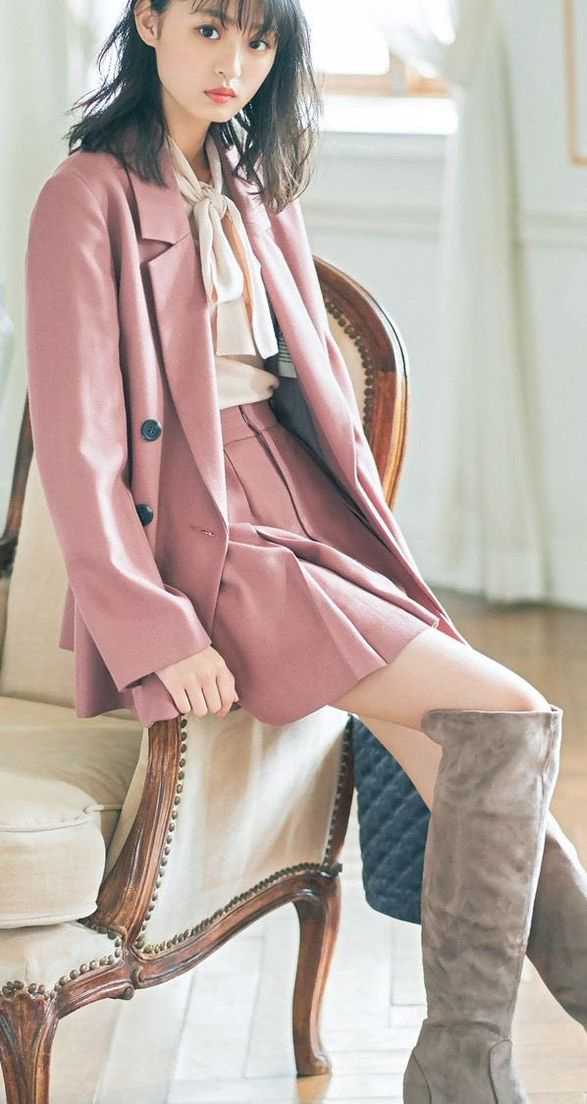 Japanese Beauty Icons: Top Models 2025 – OMG! Idol