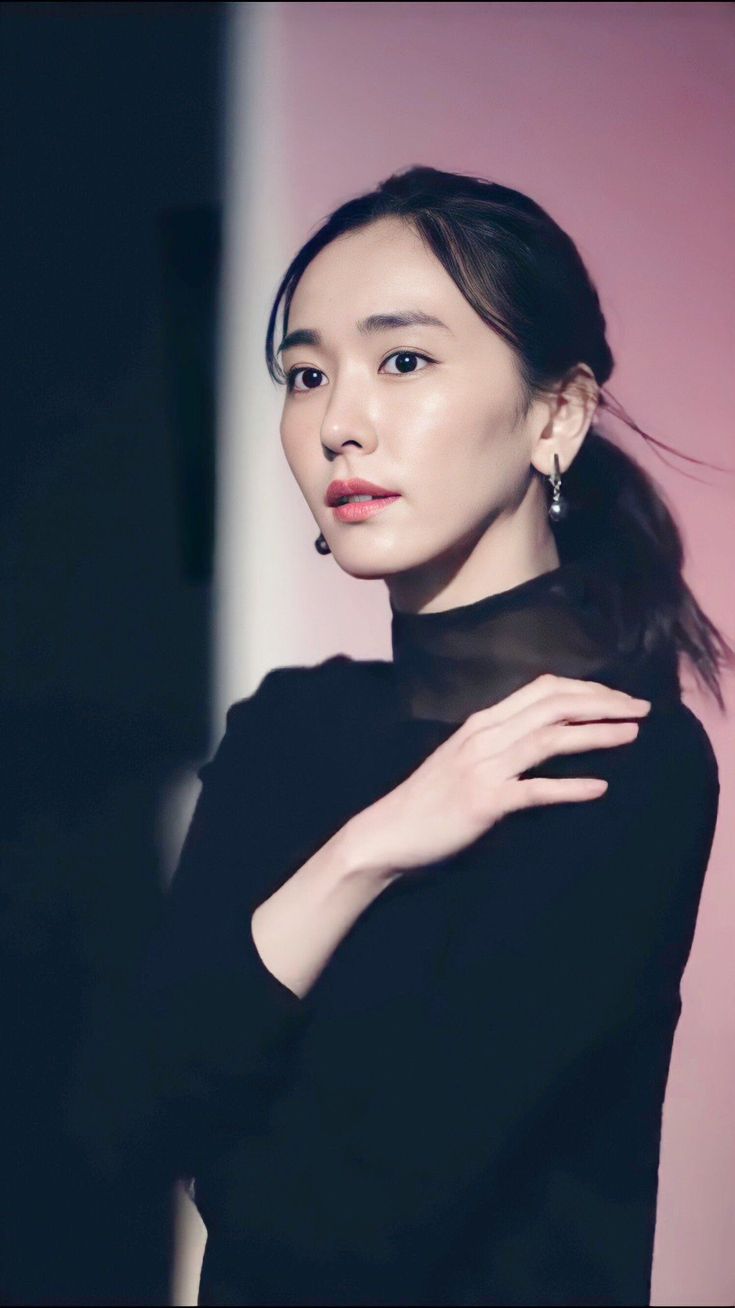 Japanese Beauty Icons: Top Models 2025 – OMG! Idol