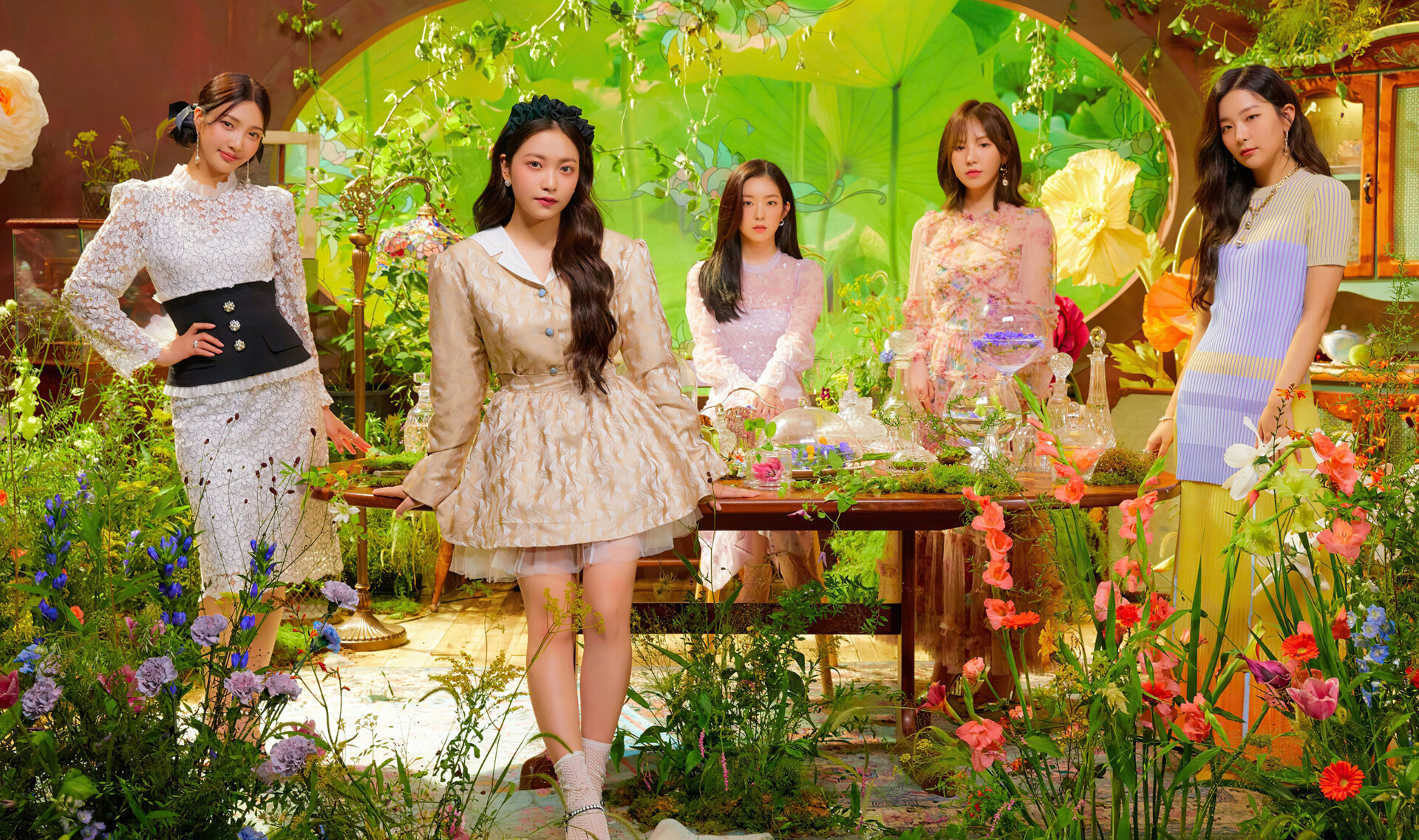 Red Velvet: Visual and Skill? What are these 5 girls doing?