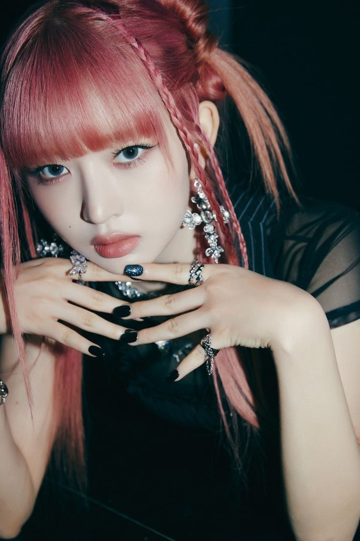 Rei (IVE): The Charismatic Rapper Who Stole Our Hearts - OMG! Idol