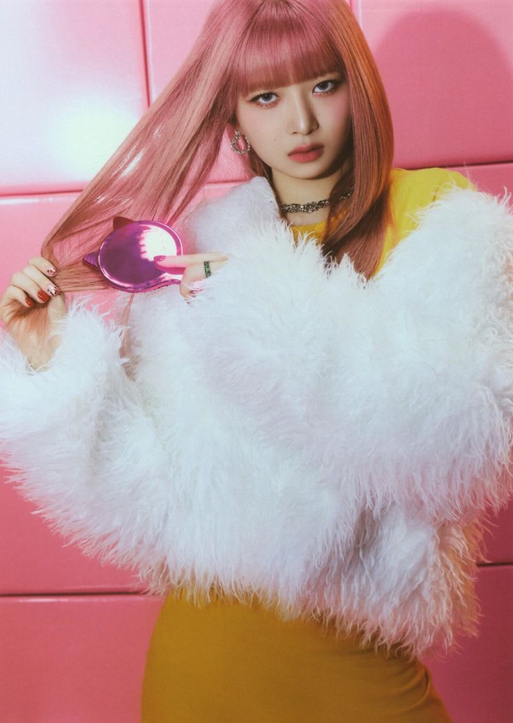 Rei (IVE): The Charismatic Rapper Who Stole Our Hearts - OMG! Idol