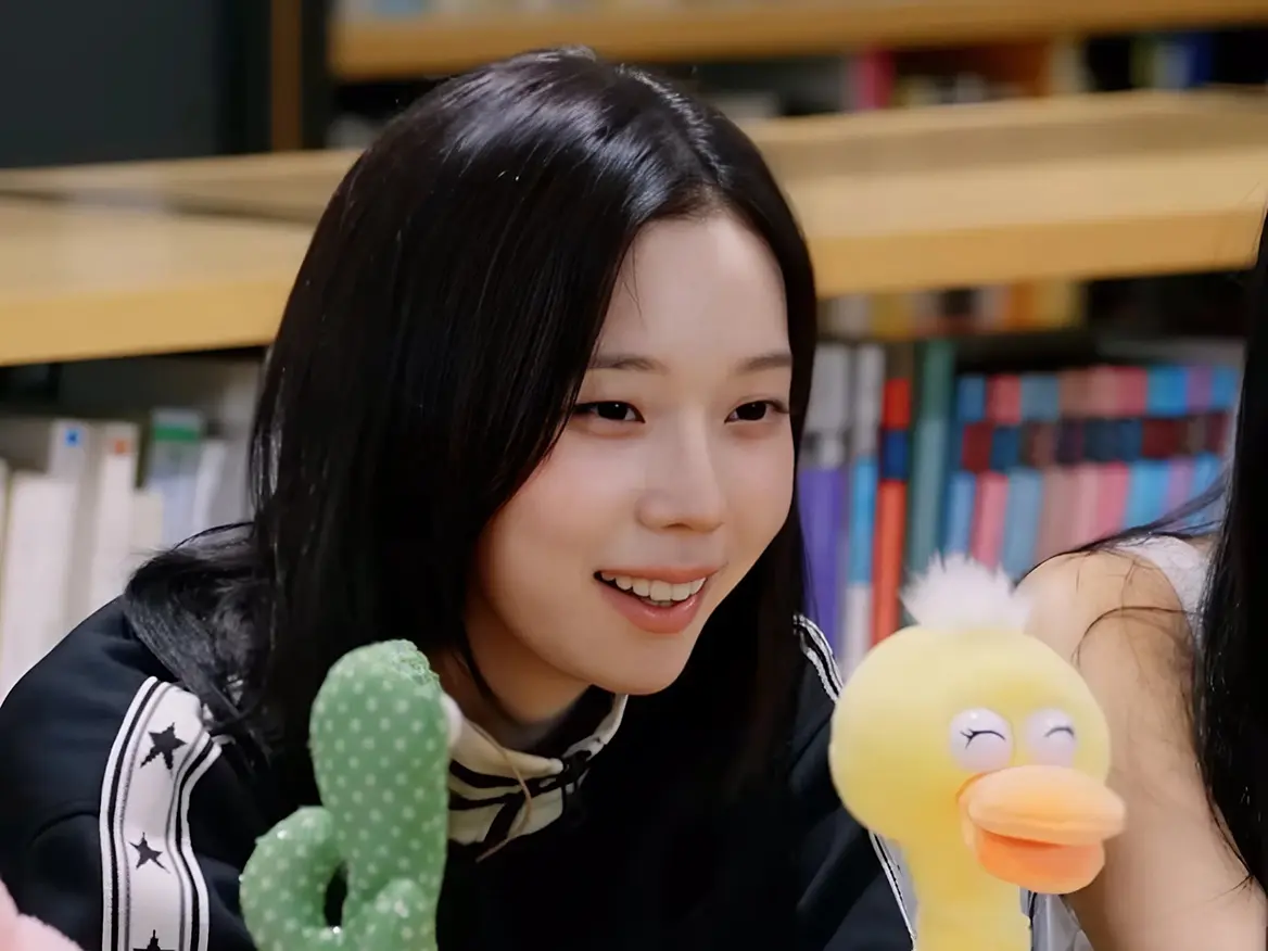 Winter’s Friendships and Relationships (aespa) - OMG! Idol